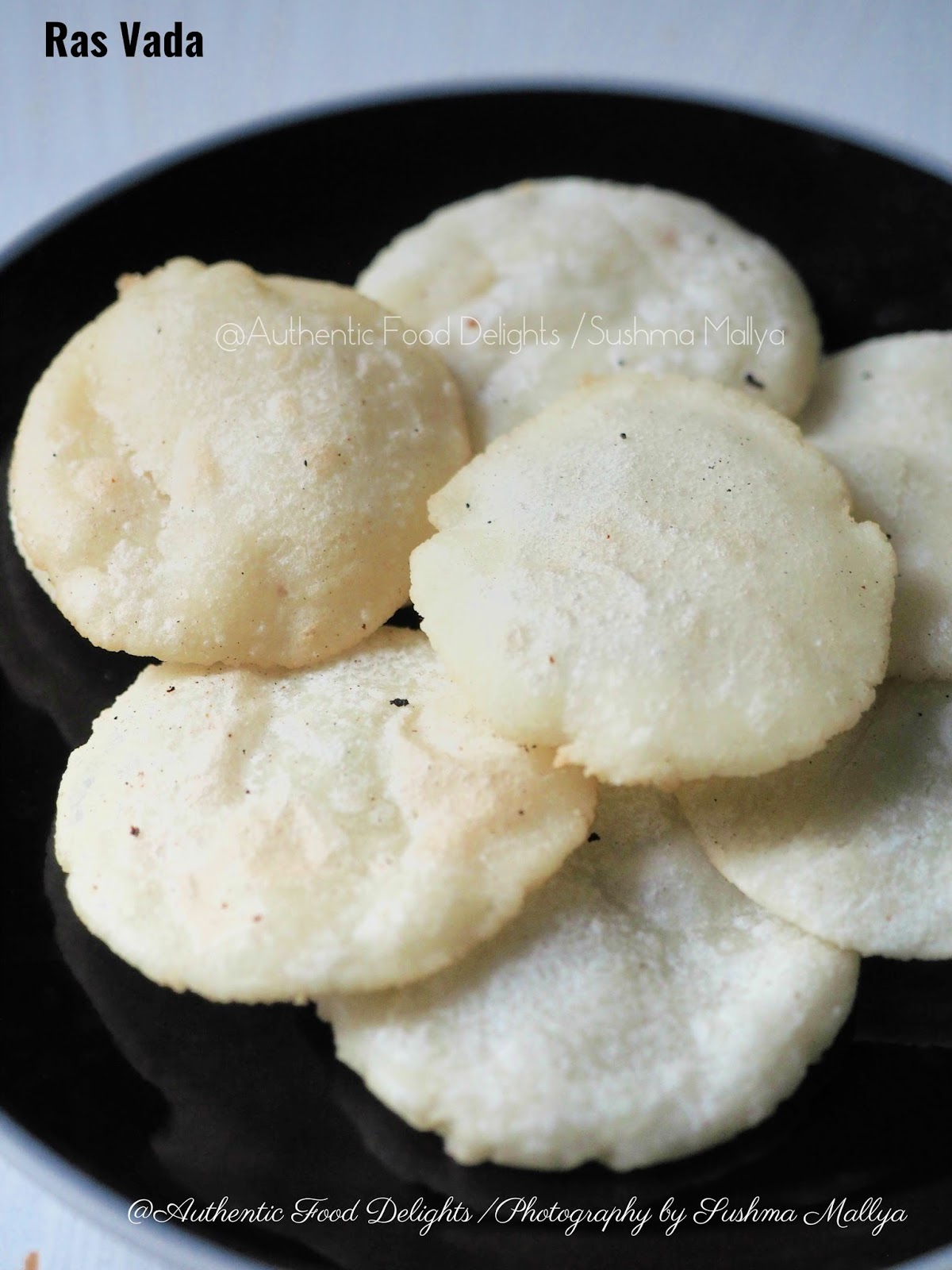 Authentic Food Delights: Rice Puri /Ras vade