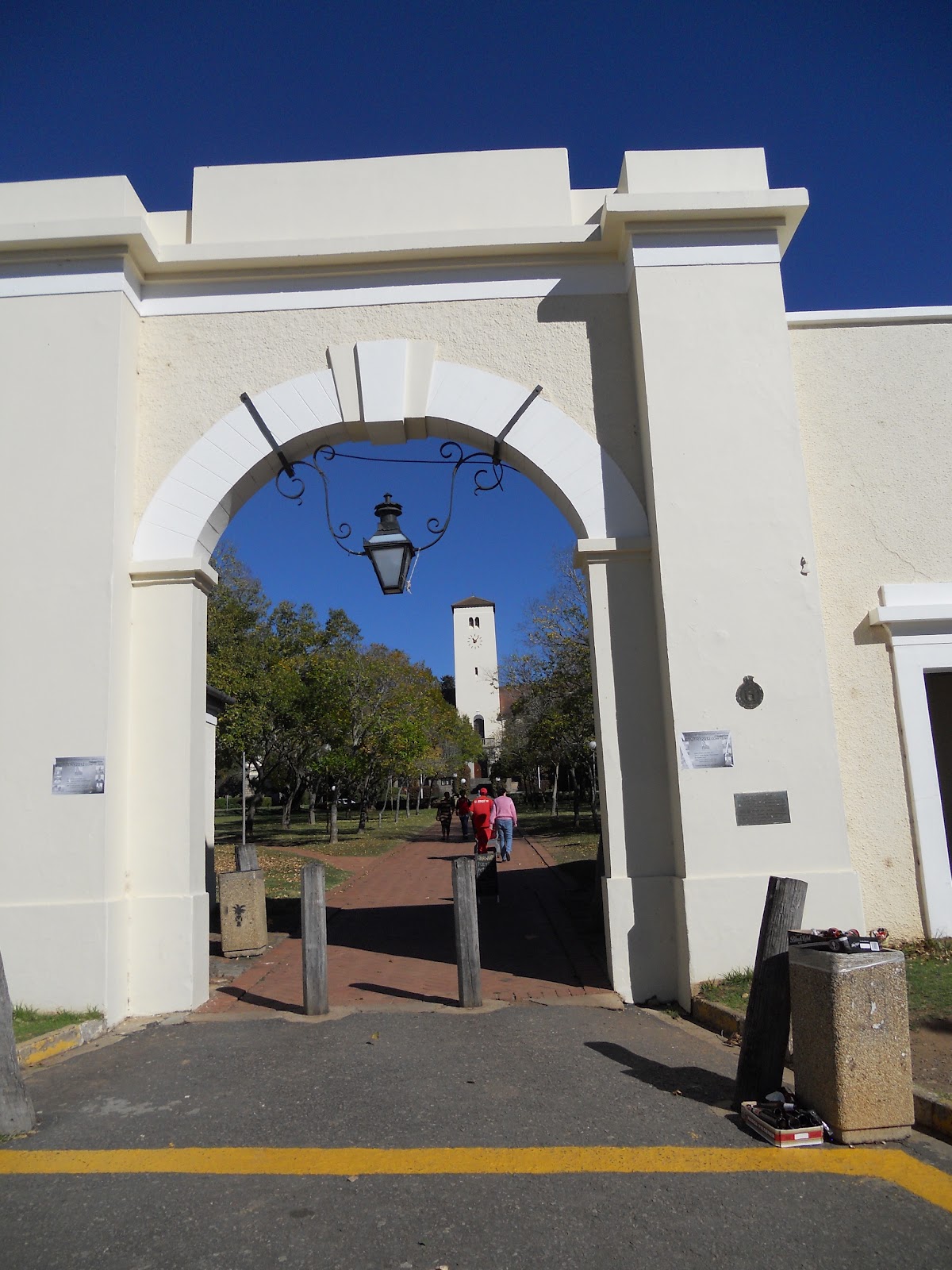 Kin Bentley In Line: Grahamstown turns 200