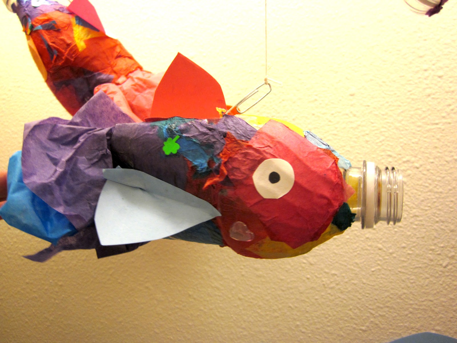 Art is Basic-- Art Teacher Blog: Kindergarten Rainbow Fish Sculptures