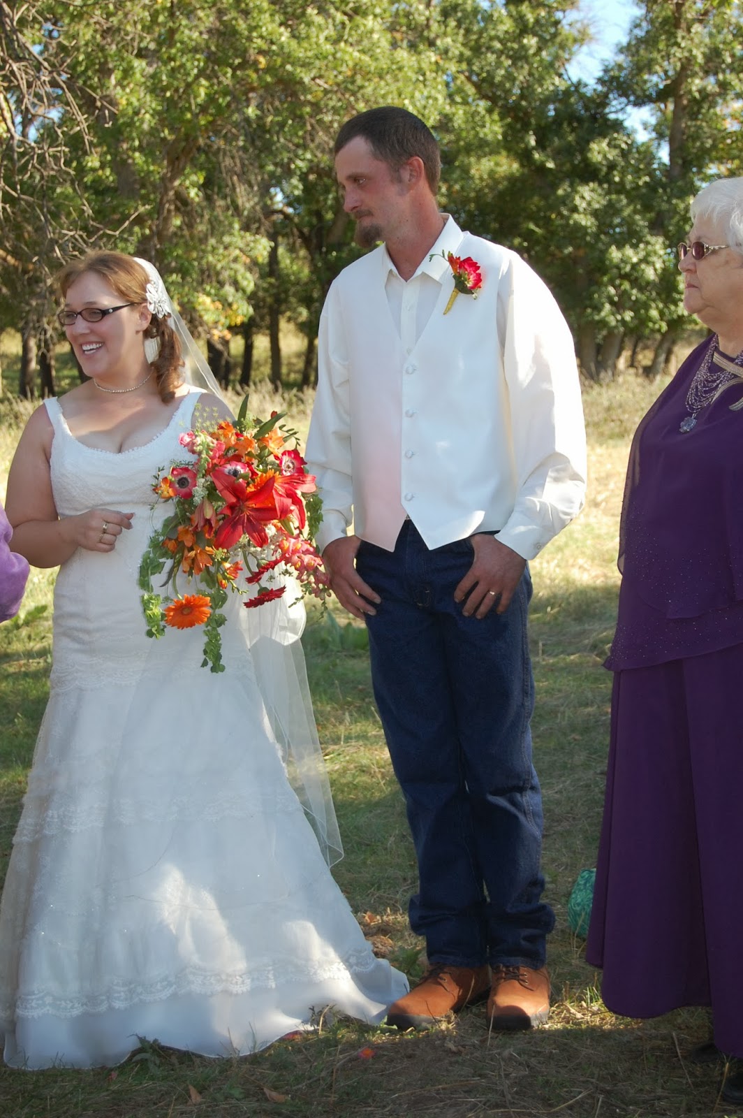 Nana Porcupine: Our first "COW PASTURE" wedding