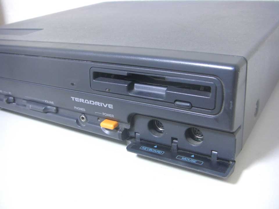 3 botons i START: Consoles desconegudes: Sega TeraDrive / Amstrad Mega PC