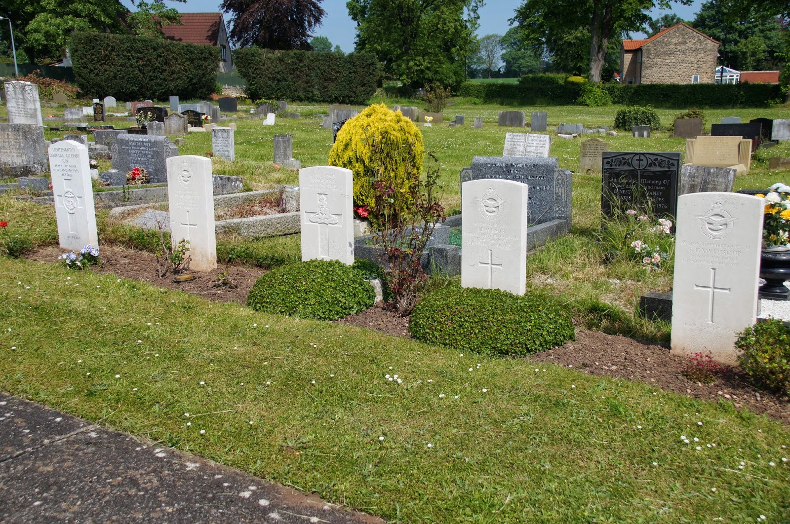 Selby District Churches & Wargraves: Tadcaster Cemetery and St. Mary's