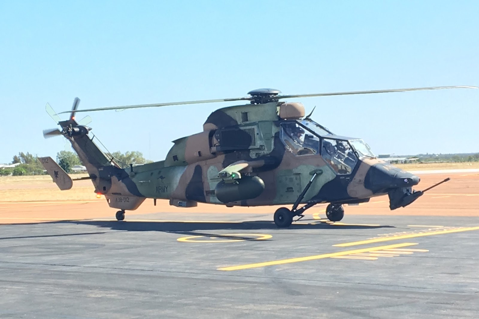 Central Queensland Plane Spotting: Australian Army Eurocopter (ARH ...