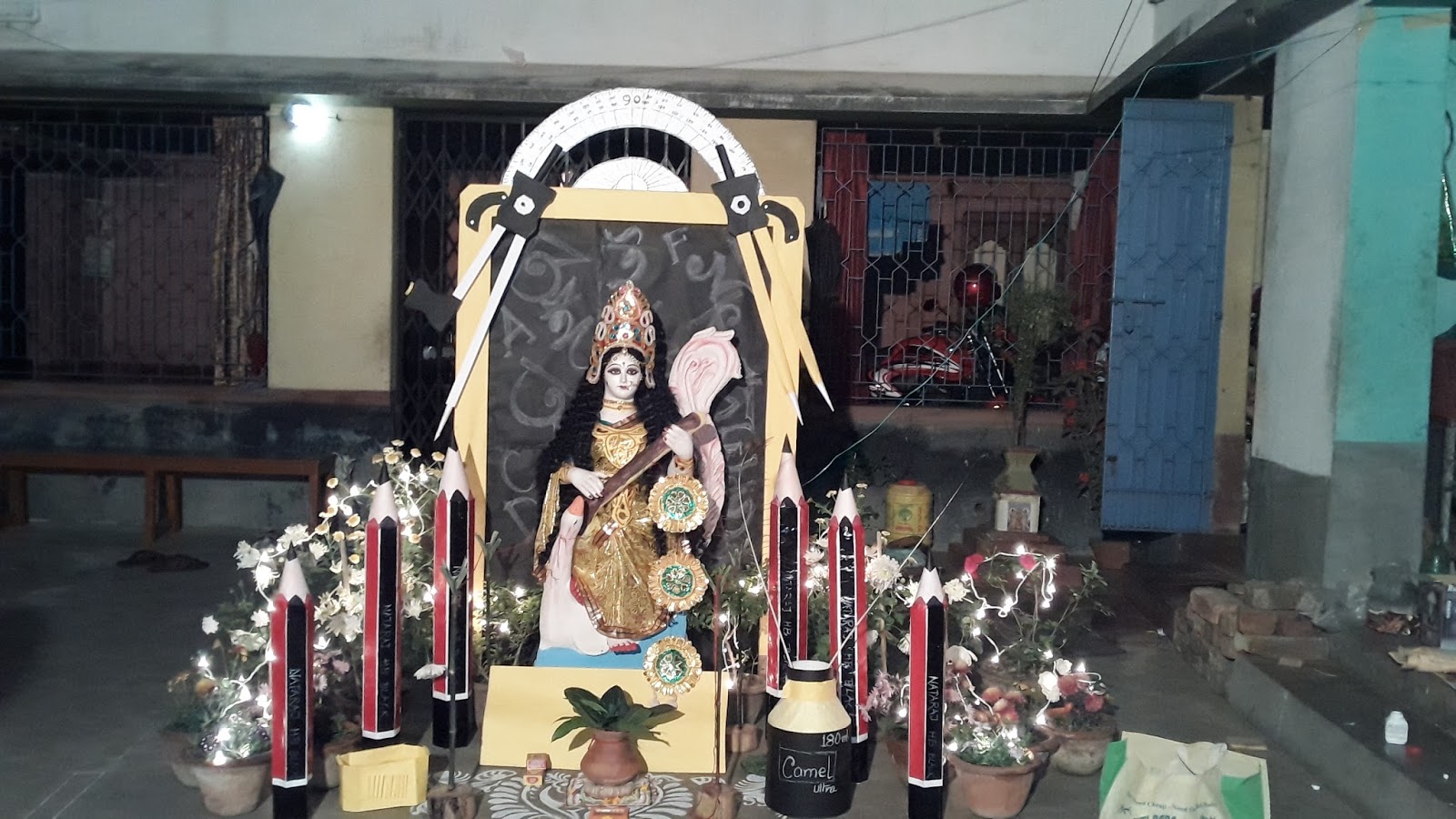 creativeidia: latest & best pandal for Saraswati Puja.......With Large ...