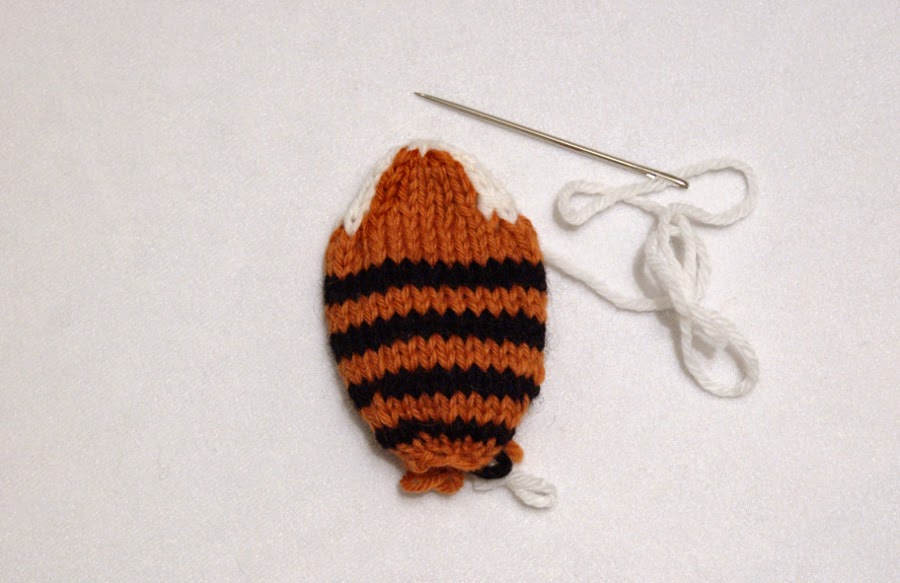Fuzzy Thoughts: intarsia tutorial - tiger's face