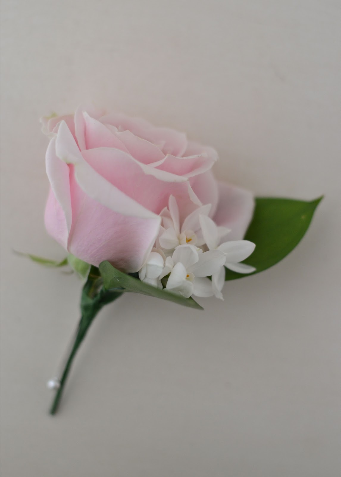 Wedding Flowers Blog: Jade's Classic Pink and White Wedding Flowers ...