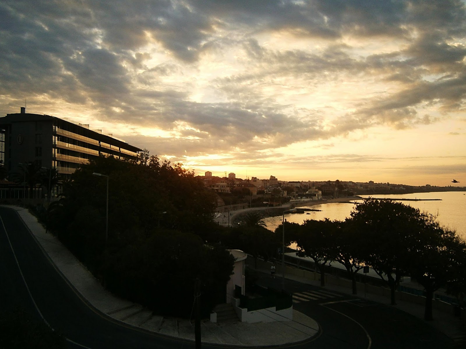 "Sua Maldade"...: Monte-Estoril - nascer do dia...