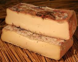 EMPANADILLAS DE TXAMPIS Y QUESO TALEGGIO - Al Dente