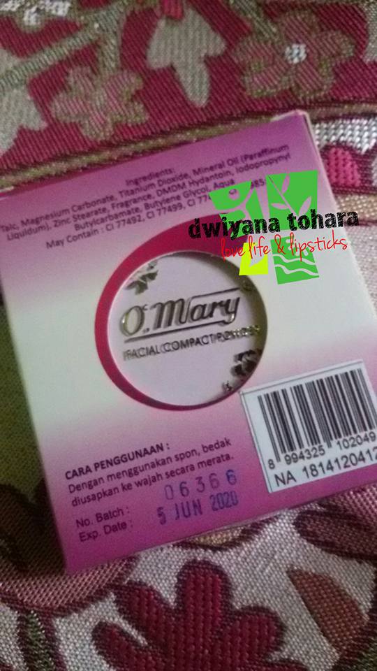 Dwiyana Tohara's Diary: Pupur Jadul Part 673 OMARY COMPACT POWDER