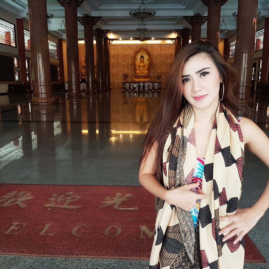 Biodata Rey Utami Presenter Cantik Trans7, Lengkap Dengan Foto Seksi ...