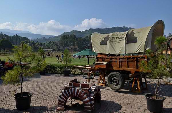 De'Ranch Lembang - Objek Wisata Favorit Keluarga di Bandung ...