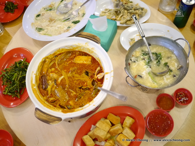 Zichar Review: Uncle Lee Eating House at 29 Teck Chye Terrace ...