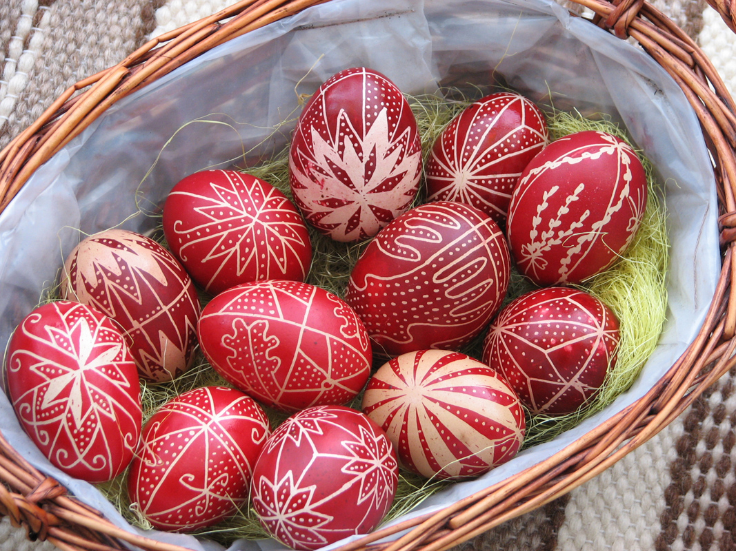 Beyond White Lake: Easter in Ghymes: Easter Eggs