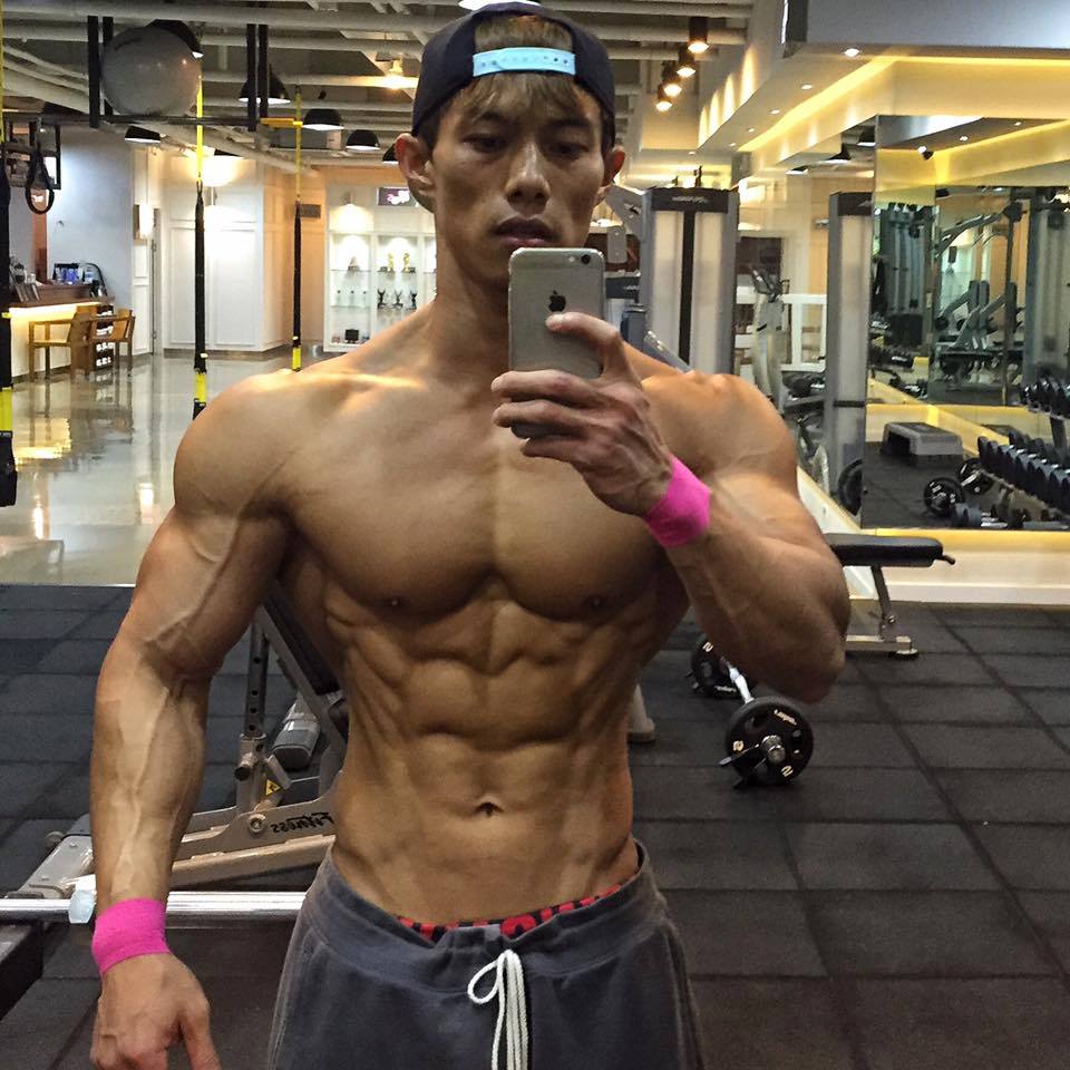 the beauty of male muscle: Ji