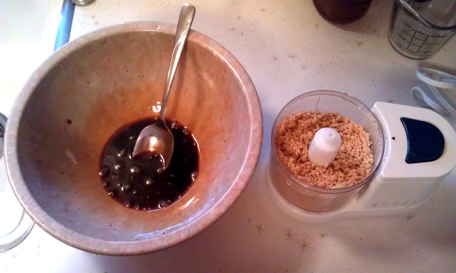 Beth's ≈Mostly≈ Healthy Kitchen: Fire-and-Ice Nut Mix