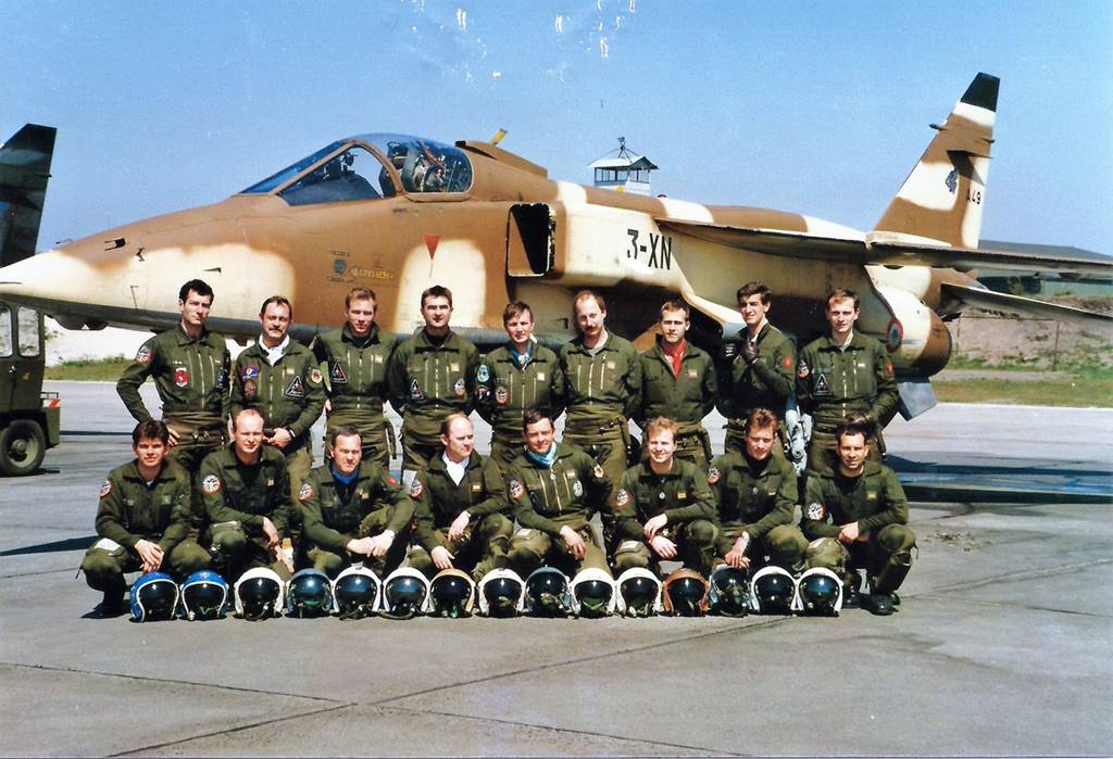 FRENCH AIR FORCE UNVEILS SPECIAL VANILLA-CHOCOLATE MIRAGE 2000 - Blog ...