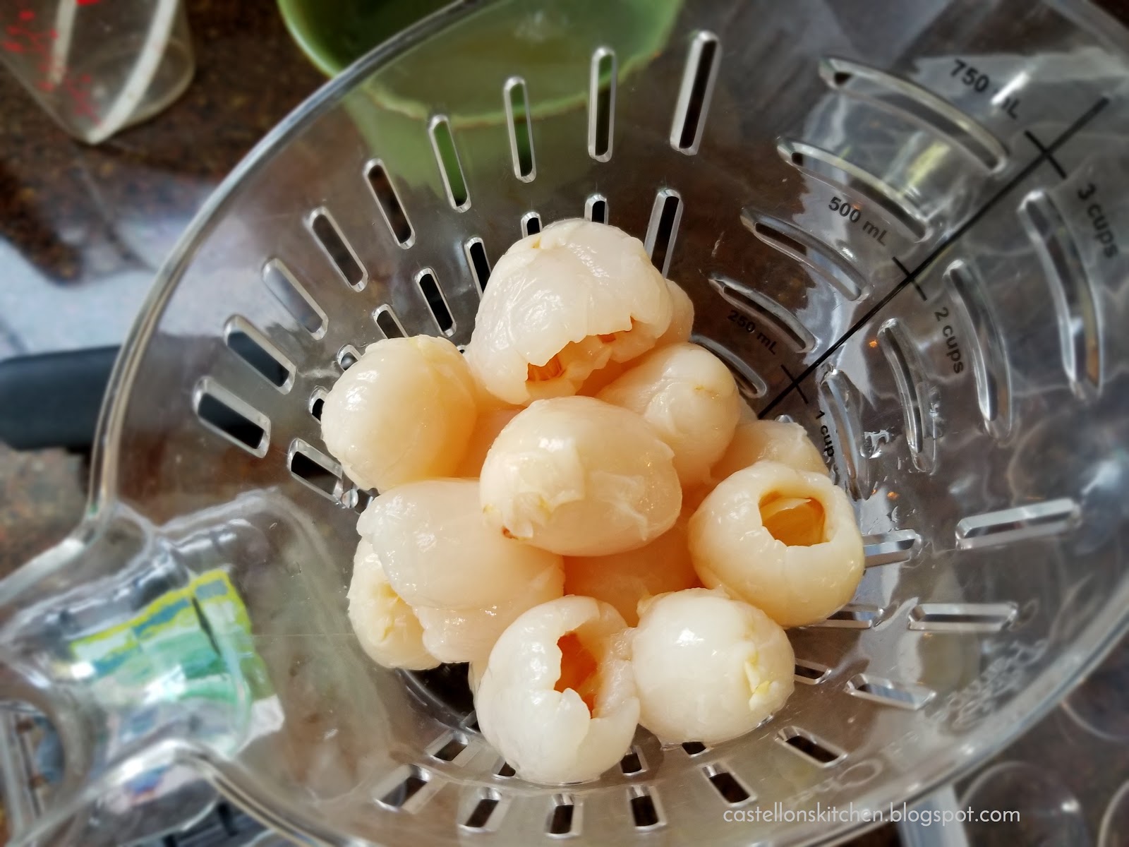 Castellon's Kitchen: Jeepers Creepers... (Blueberry Stuffed Lychee Fruit)