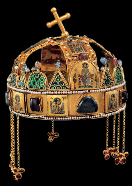 Medieval Hungary: Pope Sylvester and the regalia of St. Stephen (Happy ...