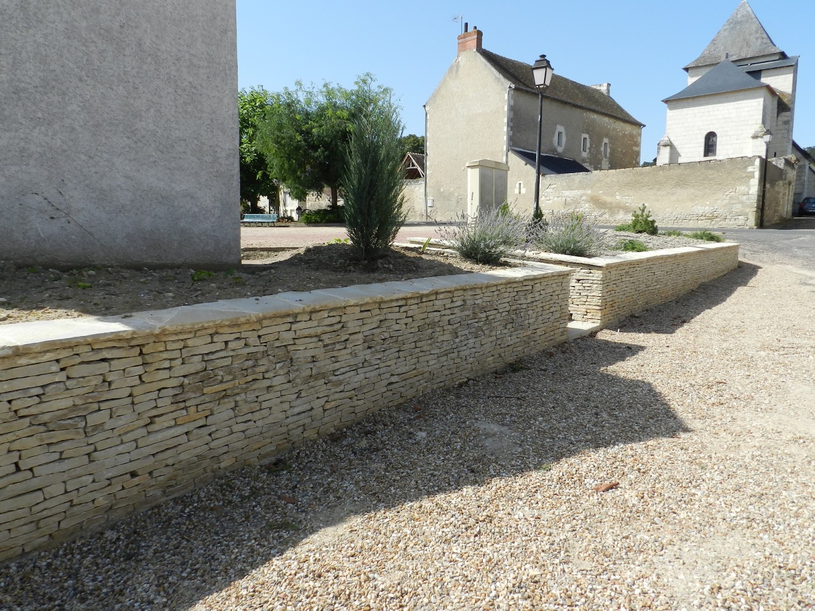 BRUNET Pascal: Murette façon pierres sèches à Pussigny