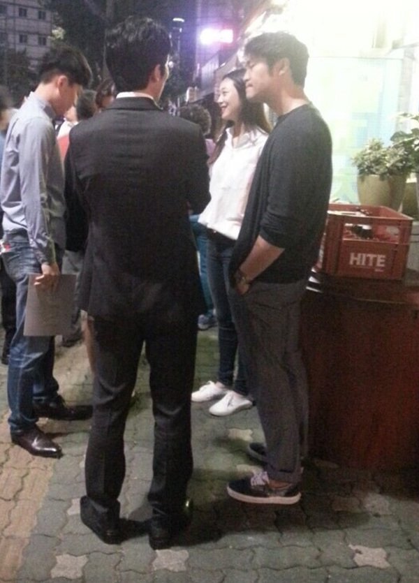Choiza and Sulli spotted on a simple date