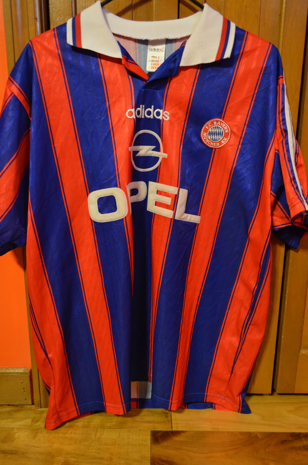 Kit Collection - My Soccer Jersey Collection: Bayern Munich 1995-1997 Home