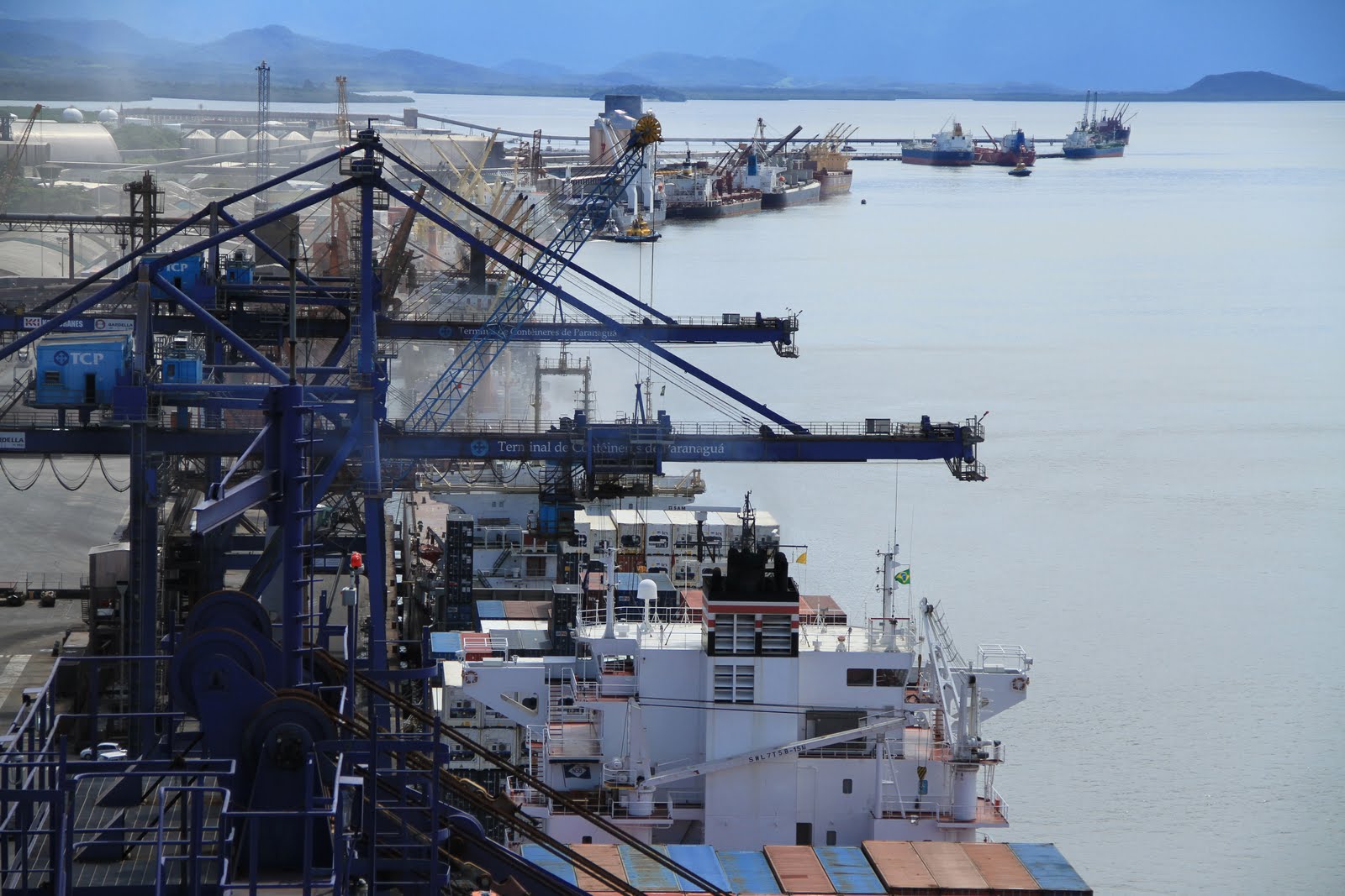 Navios em Paranaguá: Terminal de Contêineres de Paranaguá recebe novos ...