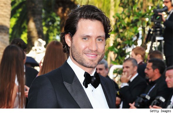 Cine Latino: Edgar Ramírez saca partido a "Carlos" con película junto a ...