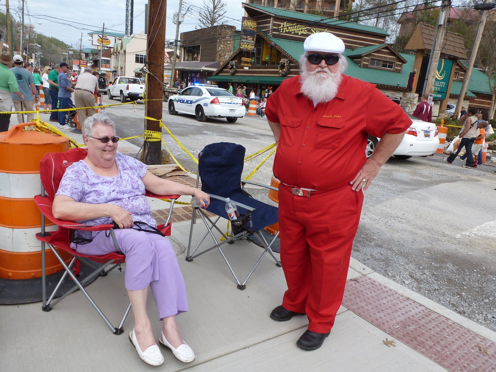 Kentucky Travels: St. Patrick's Day Santa Claus Parade, Gatlinburg, TN