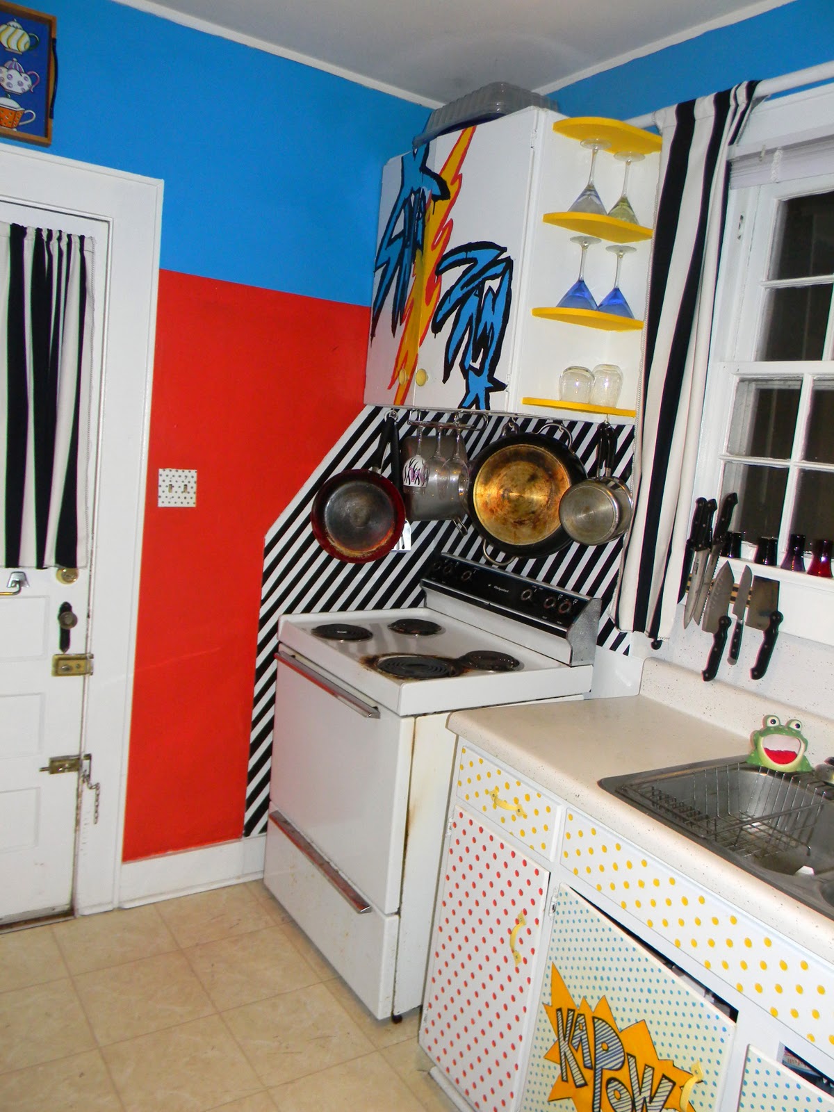 M. Warhola: Comic Book Kitchen