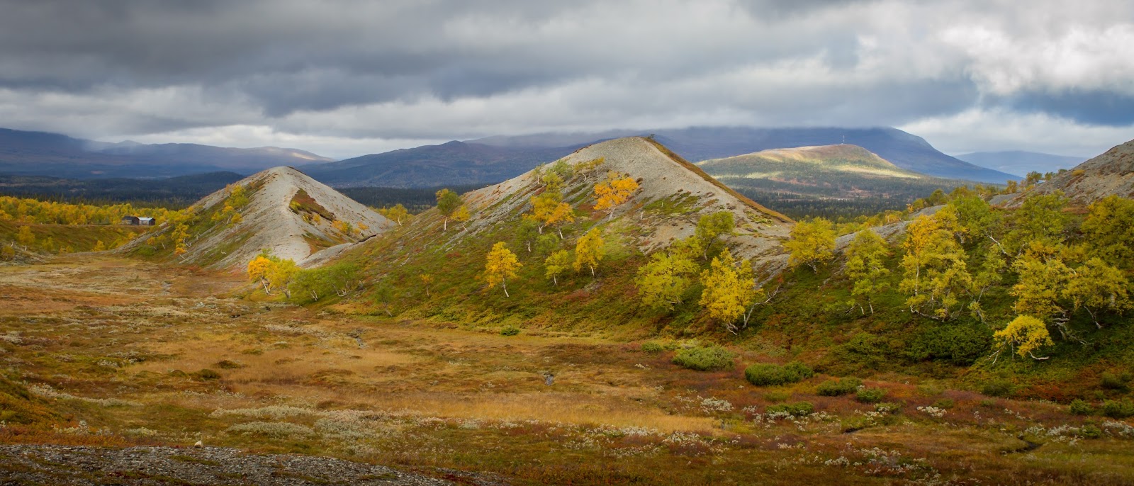 Hamperium Photography & Communication: Travel tip! Swedish pyramids...