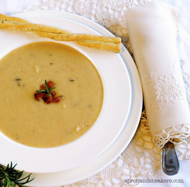 Dried Fava Bean Soup (Zuppa di Fave Secche)