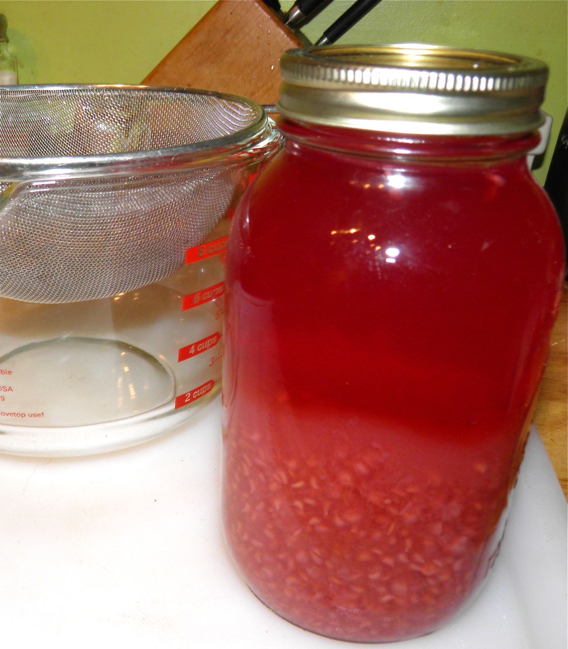 Docaitta Lifestyle: Homemade Raspberry Wine Vinegar