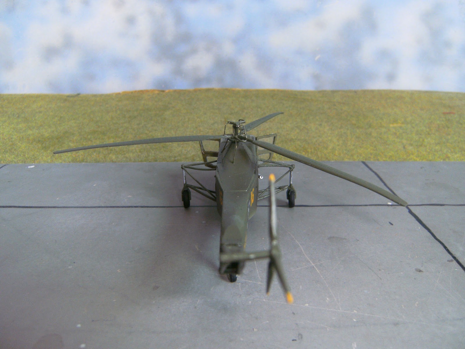 Happyscale-Modellbau: Sikorsky R-4 Hoverfly - aeromodell resin-kit 1/72