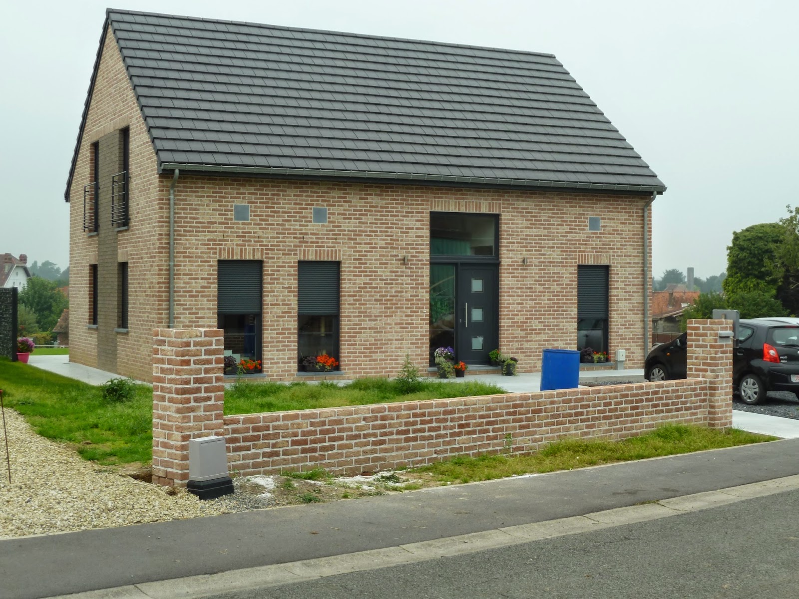 La Construction de notre Maison: Le muret devant la maison (3)