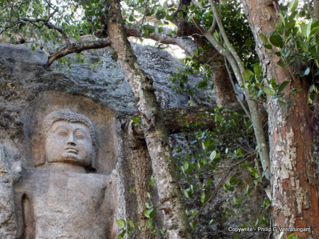 Images of Sri Lanka on blogspot.com: Dowa ancient rock temple ...