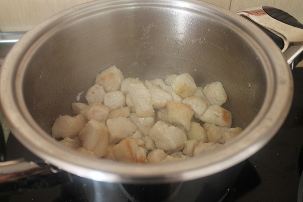 CHICKEN PIE (PASTEL DE POLLO)