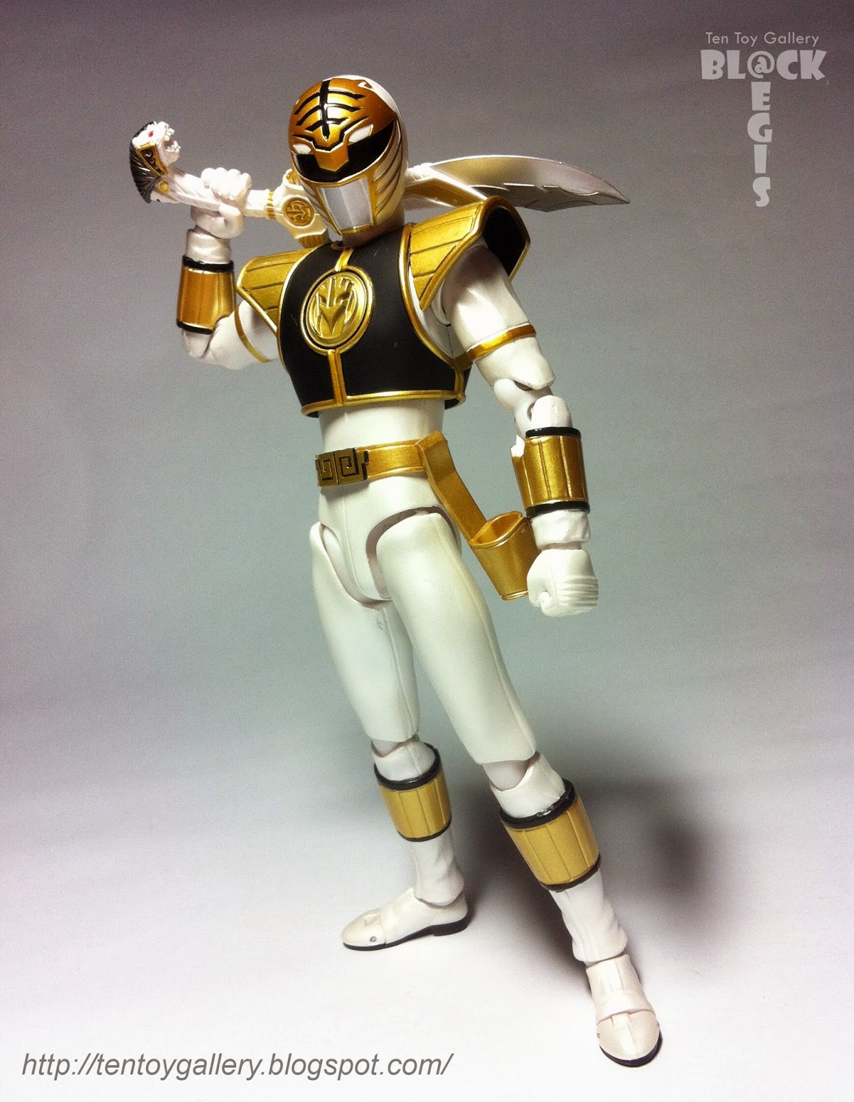Ten Toy Gallery: Review: S.H.Figuarts Kiba Ranger