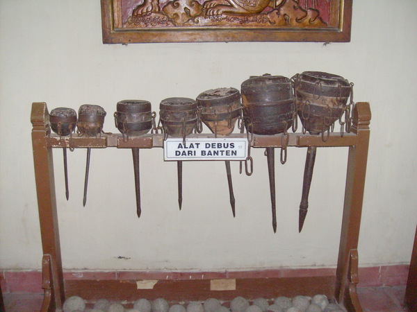 Imelda Rahayu: POTRET KERATON KASEPUHAN SEBAGAI PENYOKONG PELESTARIAN ...