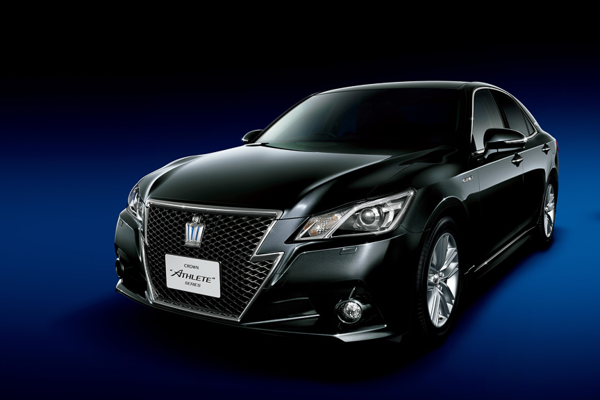 Malaysia Motoring News: All-New Toyota Crown Royal & Athlete Launched
