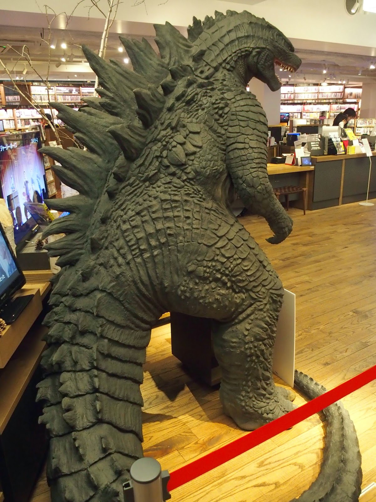 Sidelong Glances of a Pigeon Kicker: GODZILLA TRAMPLES TSUTAYA! The New ...