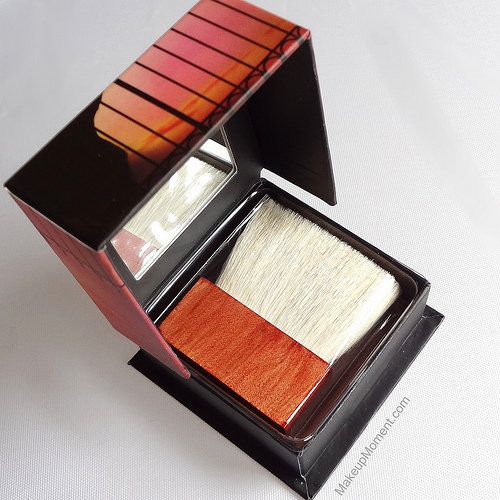 Benefit: Dallas - Makeup Moment