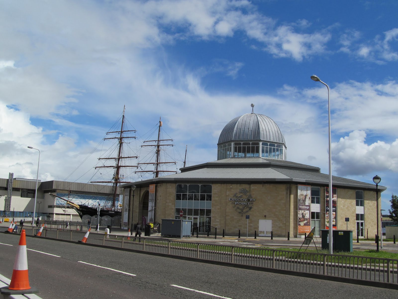 Dundee Photos - City of Discovery: Discovery Point - RRS Discovery ...