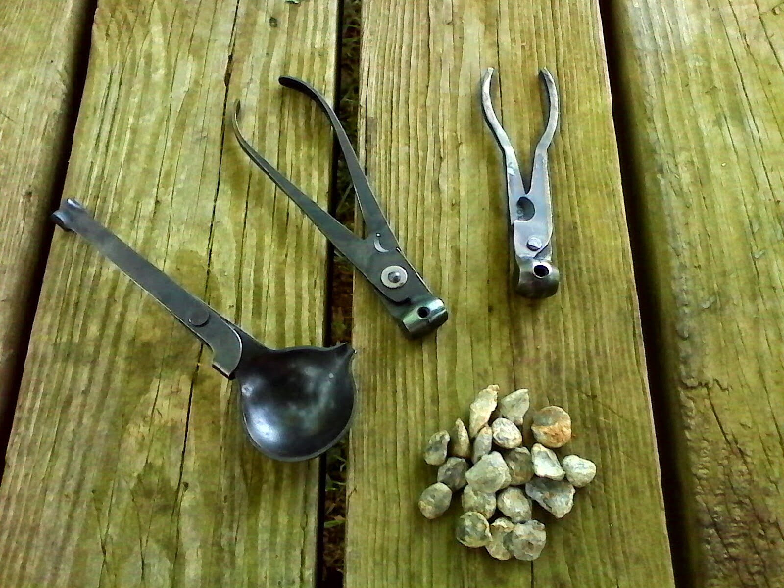 Home-Made-Home: Making bullets.