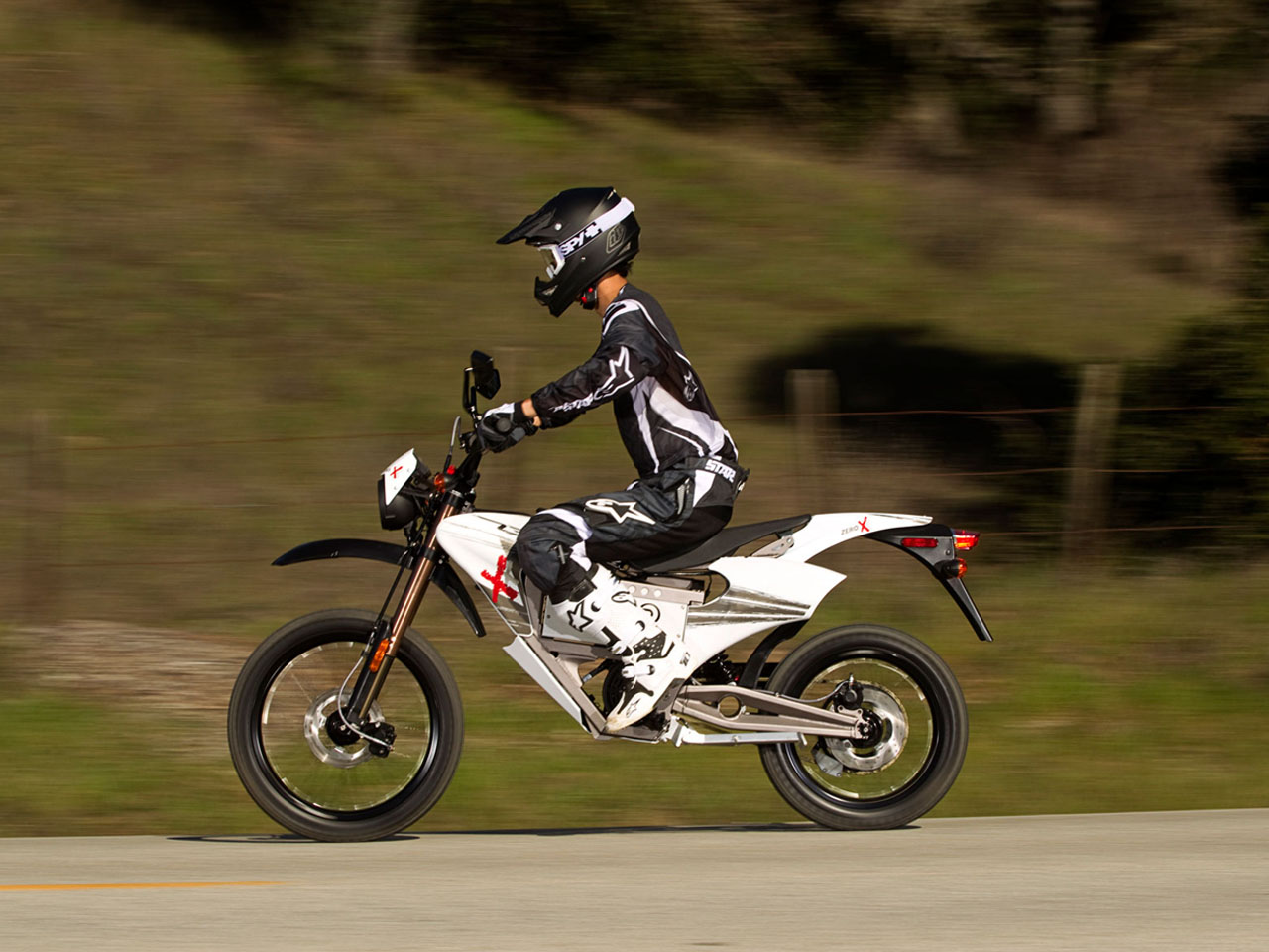 2011 Zero X Photo Gallery | Motostreet