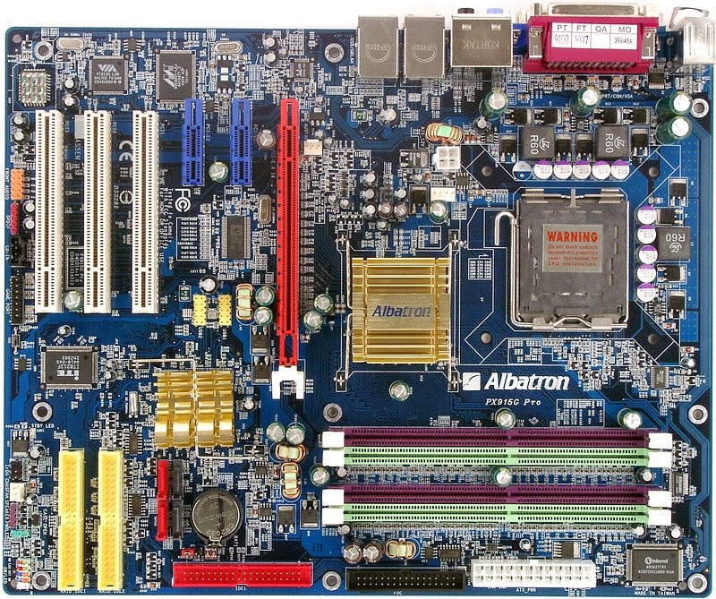 PARTES DE UN COMPUTADOR MAINBOARD, PUERTOS Y SUS TIPOS