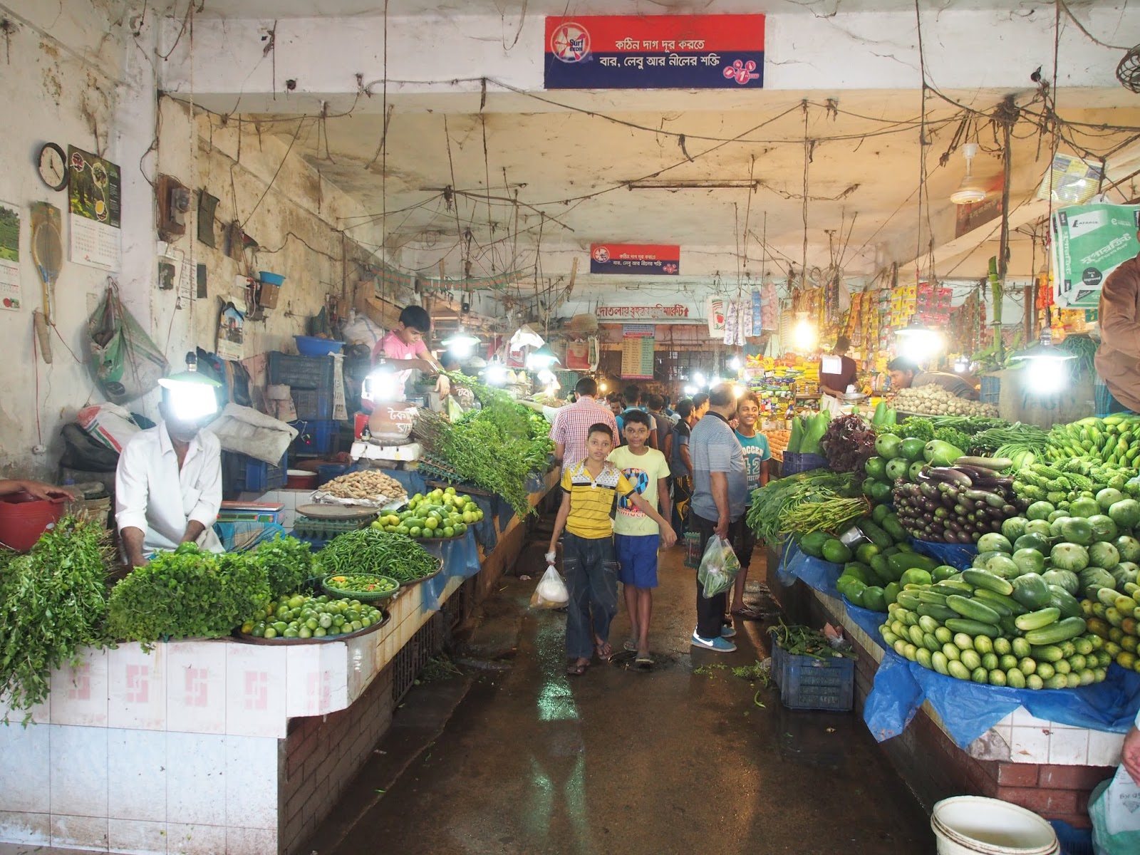 JE TunNel: MOHAKHALI KACHA BAZAR Market @ Dhaka~ Truly Bangladesh!