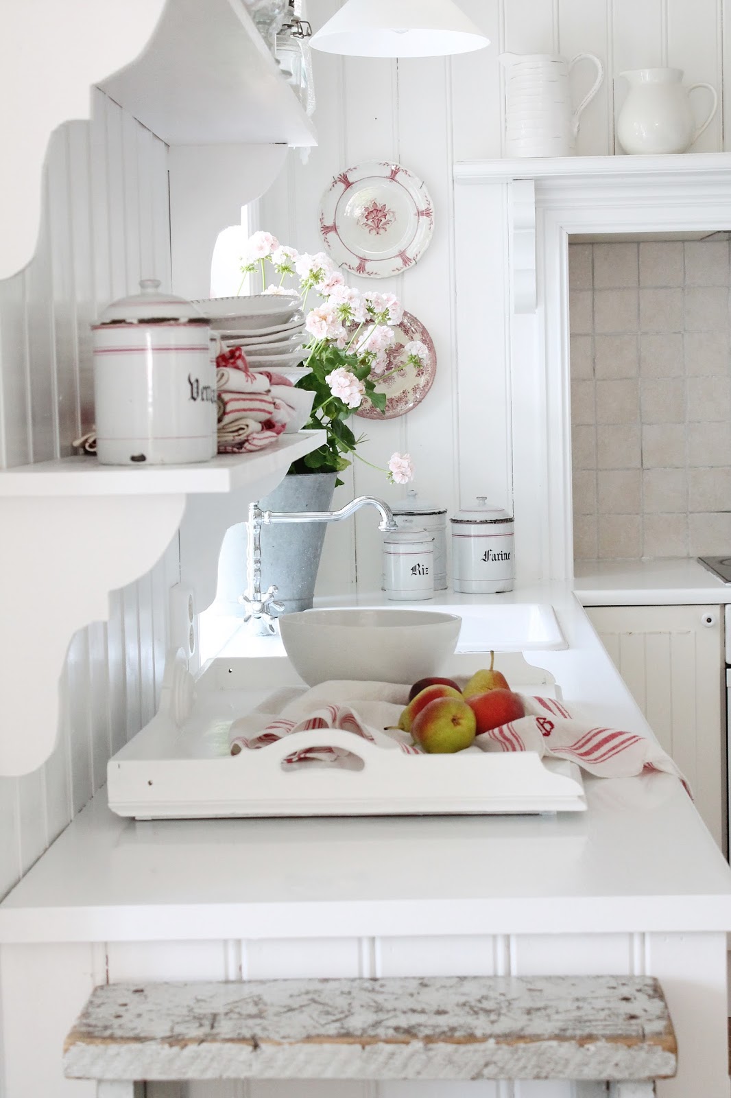 1000+ images about Cottage Kitchens on Pinterest | Cottage kitchens ...