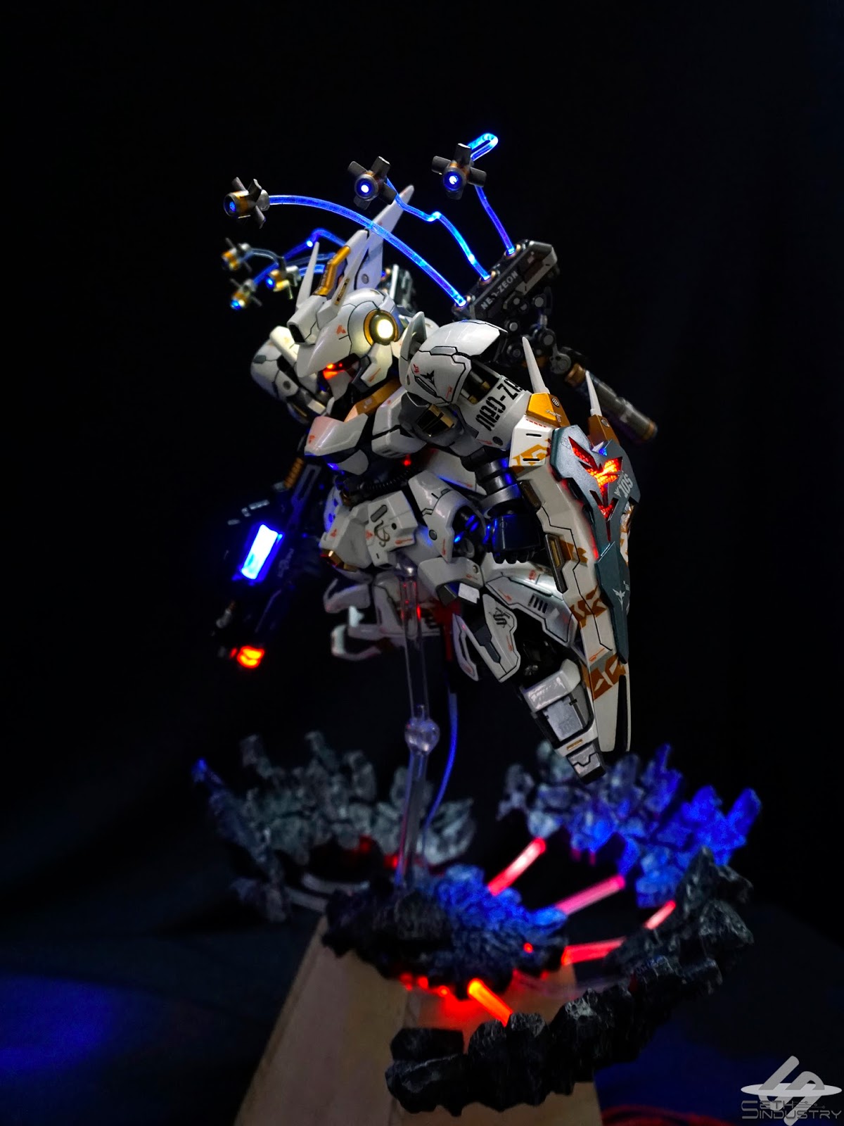 Custom Build: SD Resin Kit Sazabi Arch Angel