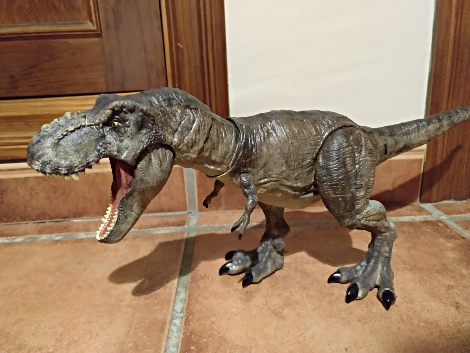 El Blog de Bahia: Repaint: Tyrannosaurus Rex "Rexy" Jurassic World ...