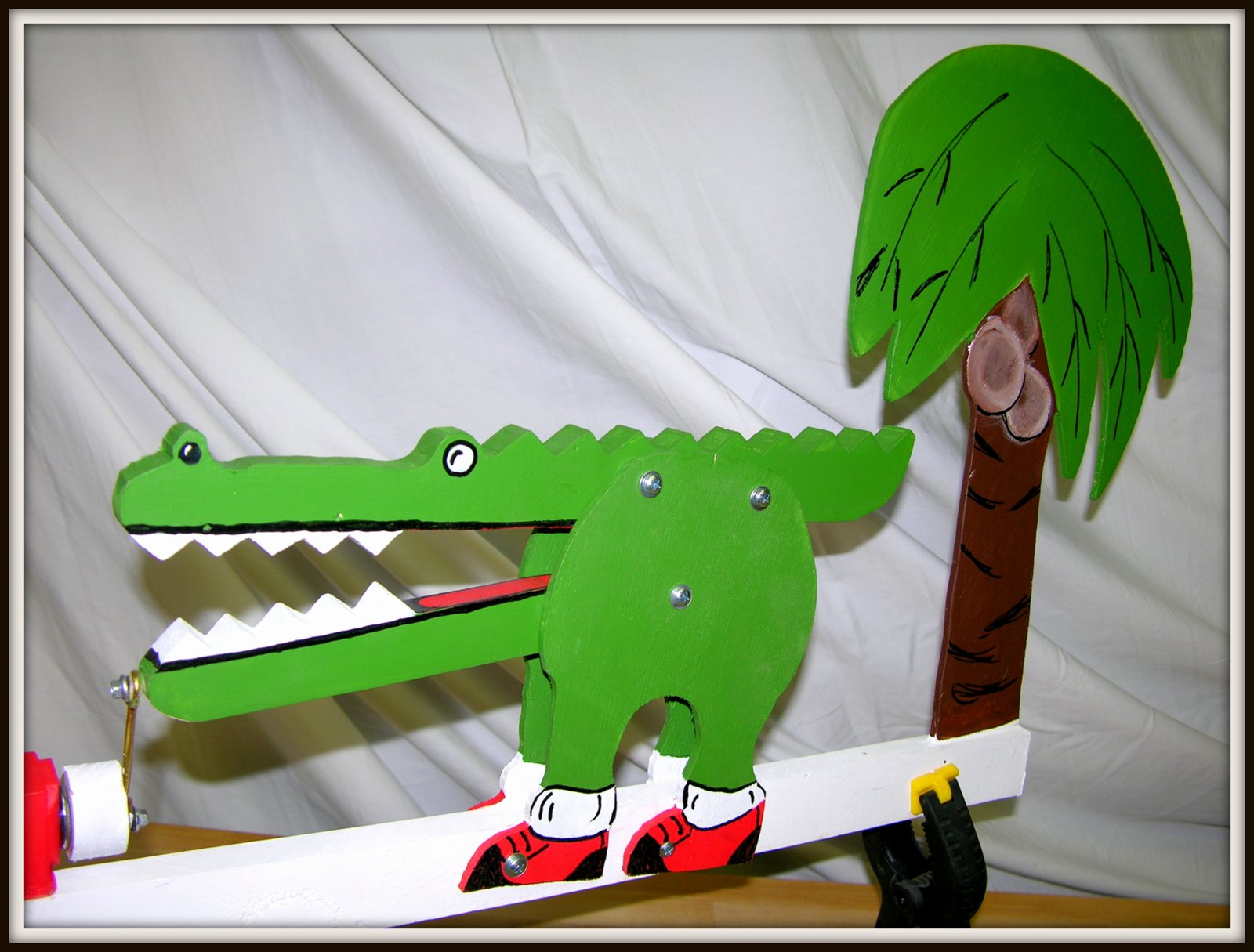 Woodworkin' & Good Eats: Whirligig Alligator